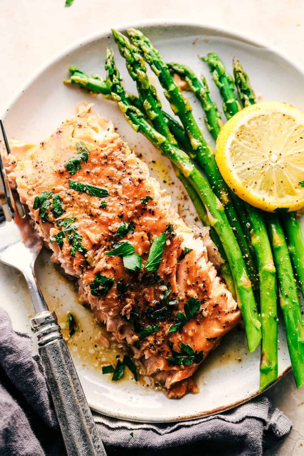 Garlic Brown Sugar Glazed Salmon (The Best Salmon Ever!) - SMART KIDS