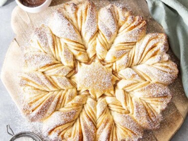 The Perfect Christmas Star Bread | The Recipe Critic