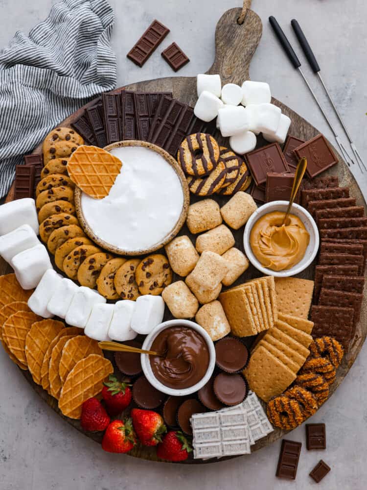 S mores Charcuterie Board The Recipe Critic S mores Charcuterie Board The Recipe Critic