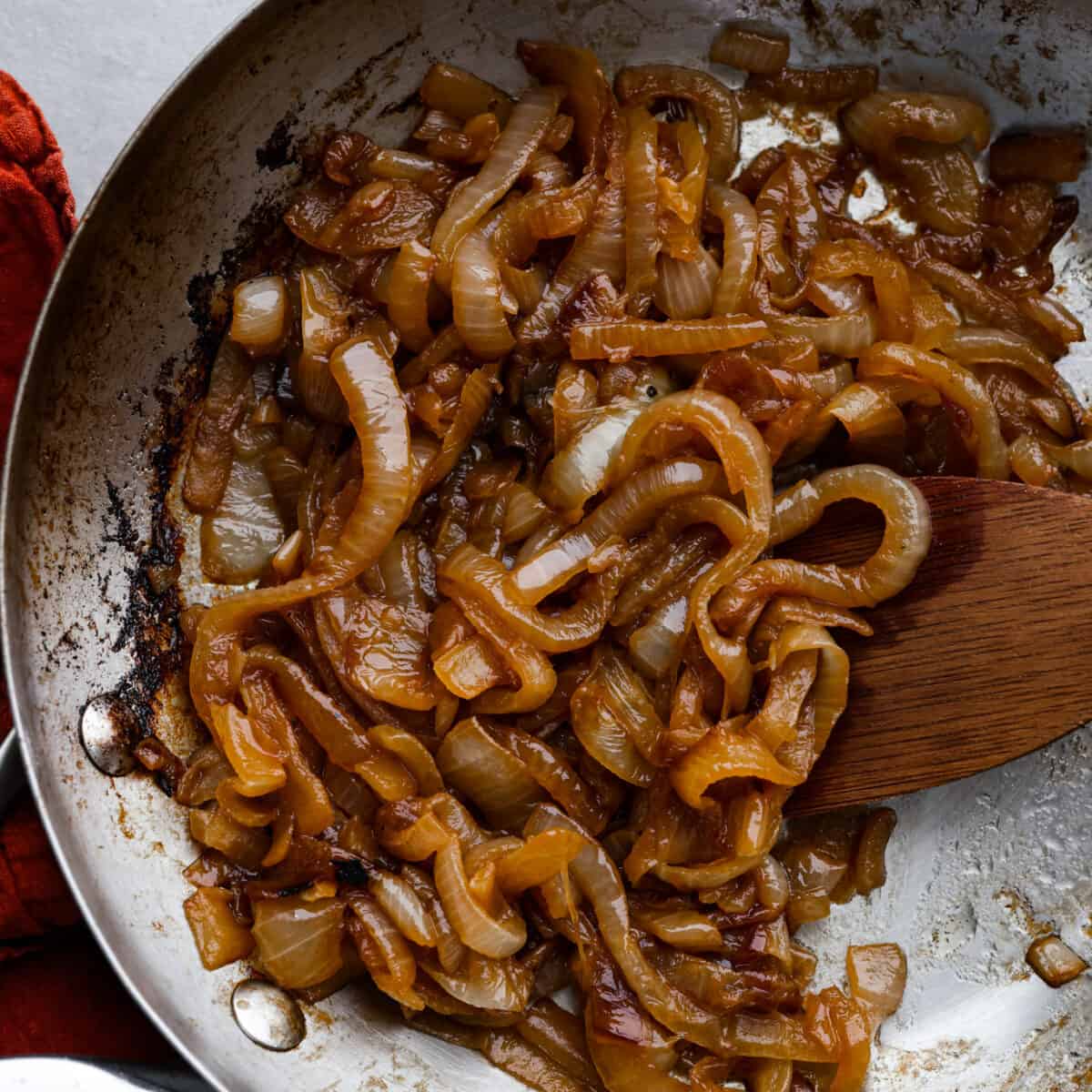 How to Make Caramelized Onions | The Recipe Critic