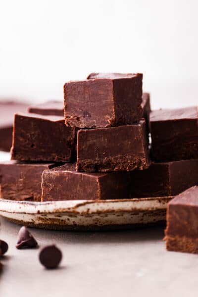 Homemade Soft and Creamy Vanilla Fudge | The Recipe Critic