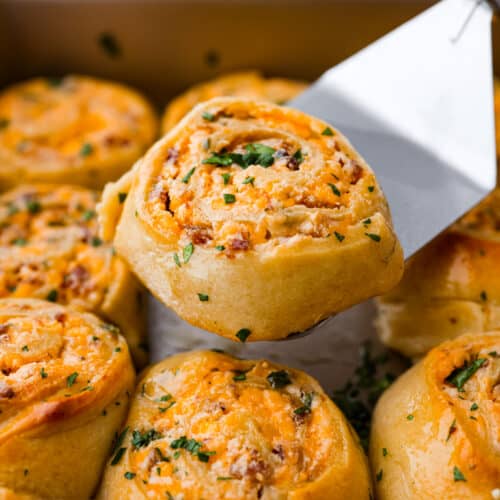 Jalapeño Popper Rolls | The Recipe Critic