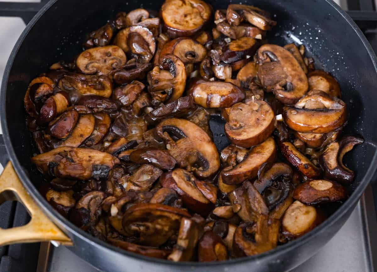 Mushroom Swiss Burger | The Recipe Critic
