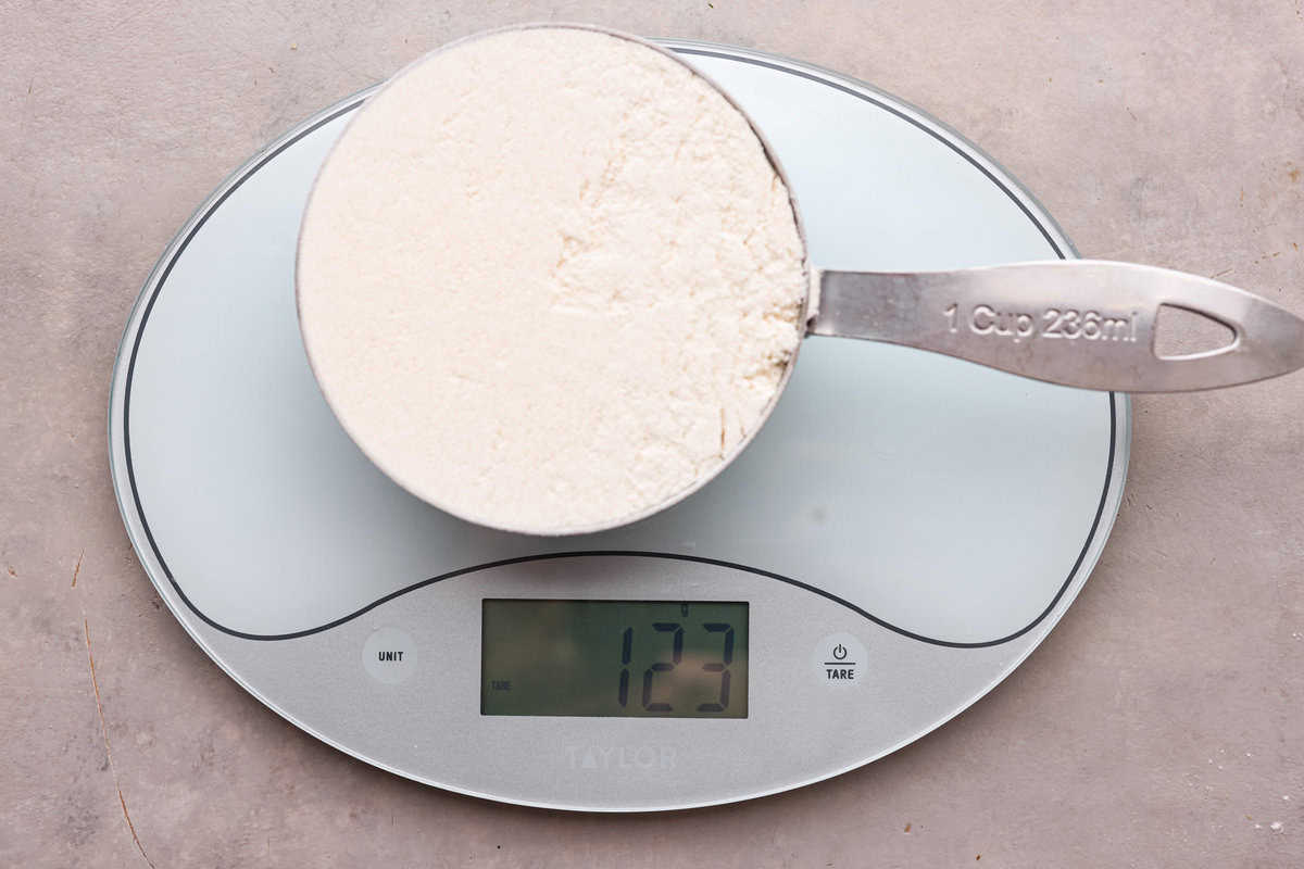 How to Properly Measure Baking Ingredients | The Recipe Critic