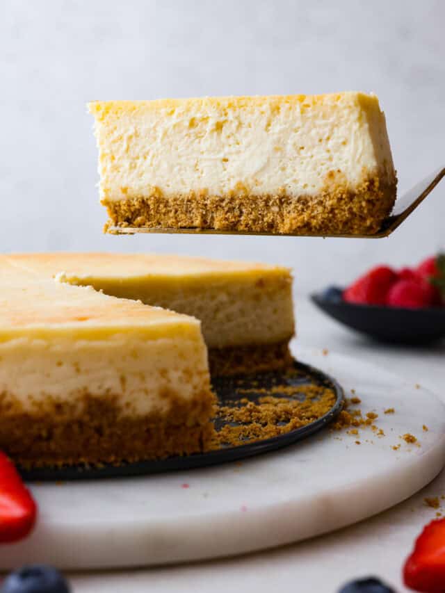 How to Make Cheesecake (The Ultimate Guide) | The Recipe Critic