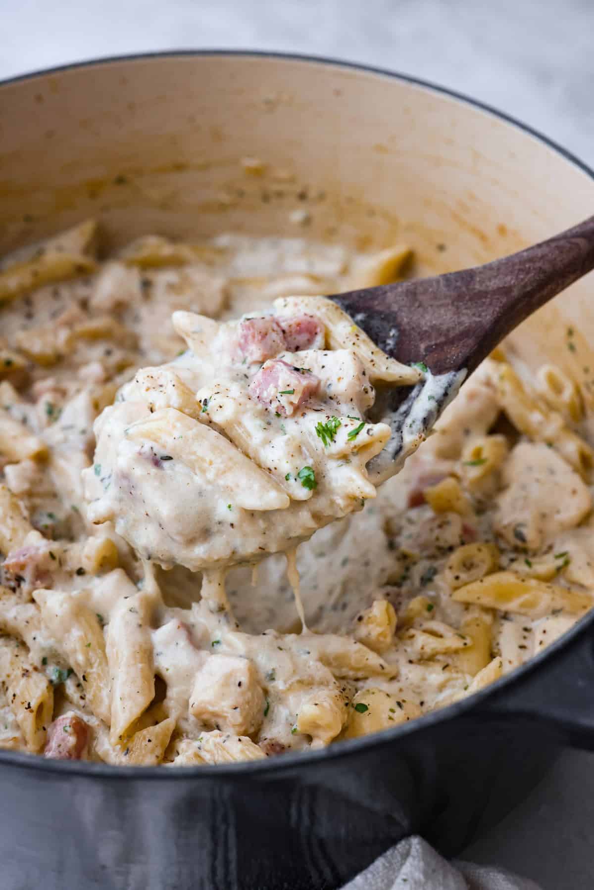 Chicken Cordon Bleu Pasta | The Recipe Critic