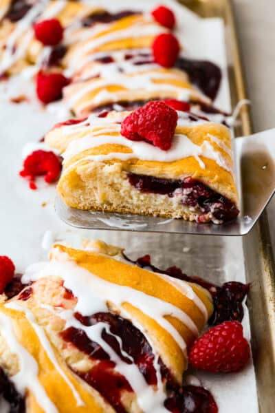 Raspberry Cream Cheese Crescent Ring | The Recipe Critic