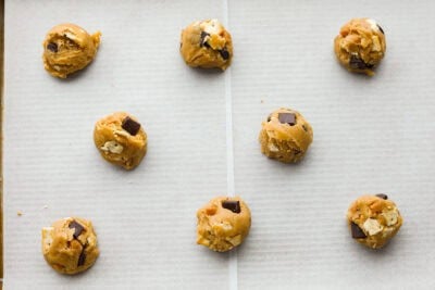 Easy Christmas Crack Cookies – Sweet, Salty & Addictive | The Recipe Critic